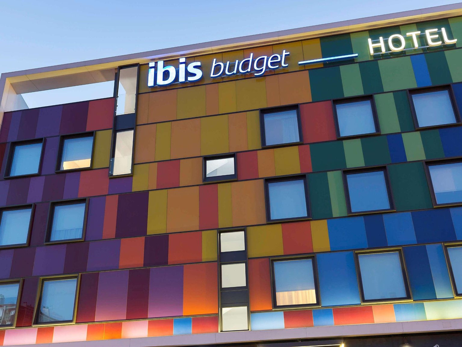 《ibis budget Madrid Calle 30》– Real Guest Stories & Booking Info | HafH