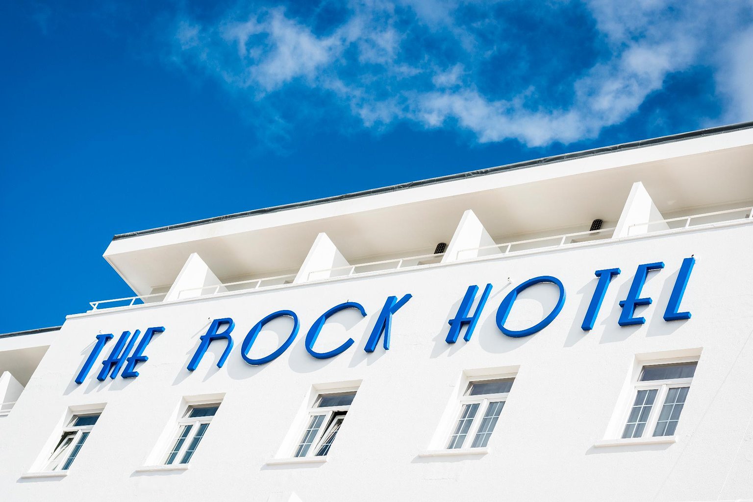 《The Rock Hotel》– 宿泊者のリアルな体験談と予約情報｜HafH