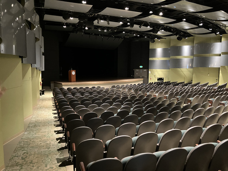 Mid-Pacific Institute | ハワイ留学情報センター