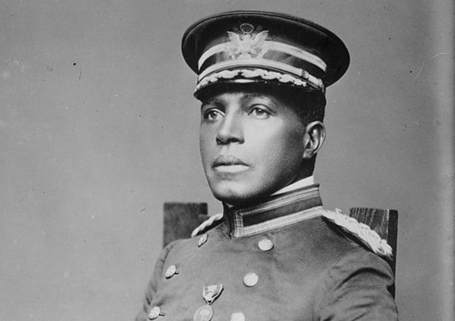 First Black U.S. Army colonel promoted to brigadier general 100 years ...