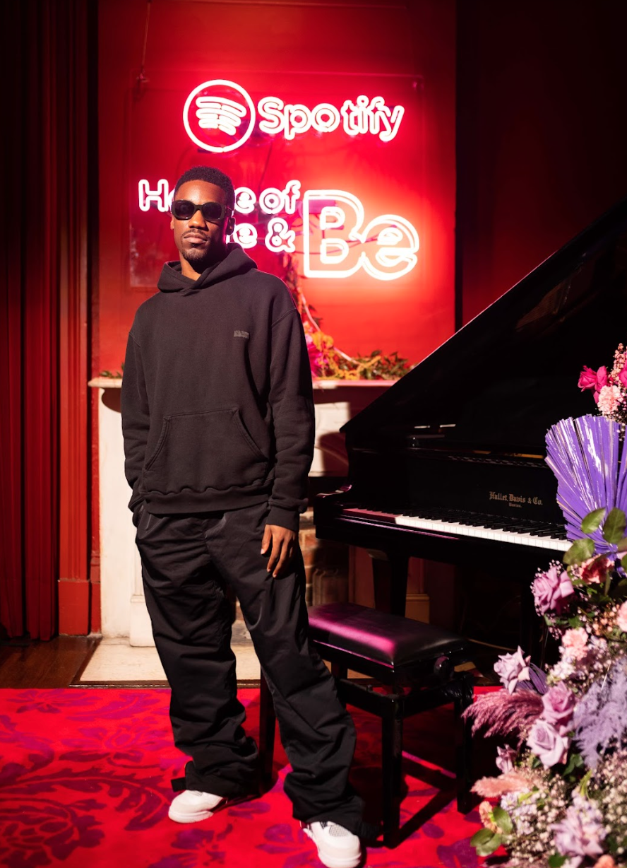 Giveon, SiR, Alex Isley, & More Bring Down The House At Spotify’s House ...