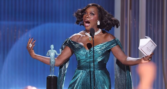 Catch Viola Davis’ Priceless Reaction To Michael B. Jordan’s 1st Win At ...