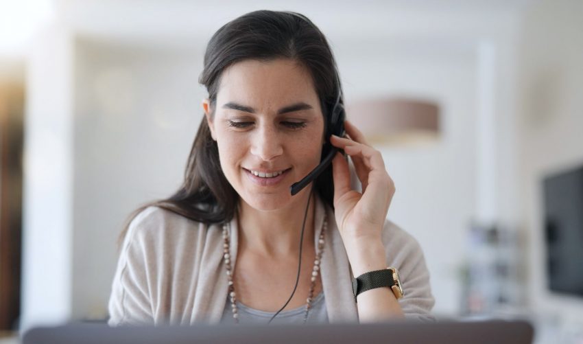 Call Center Service: Everything You Need To Know - HelloSells