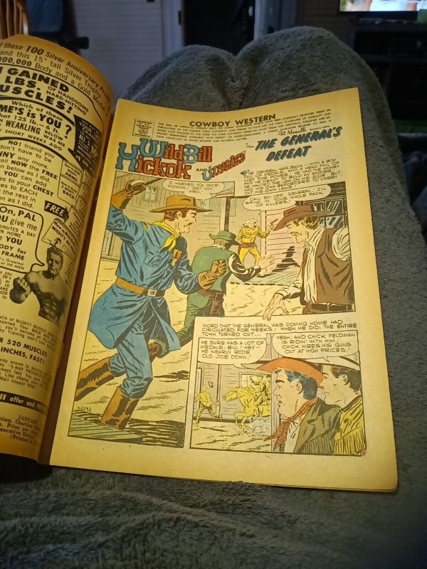 Cowboy Western presents Wild Bill Hickok And Jingles #66 Charlton ...