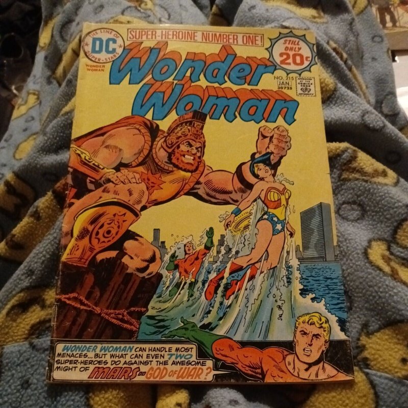 Wonder Woman #215 DC 1974 Bronze Age Comics Mars bondage cover volume 1 ...