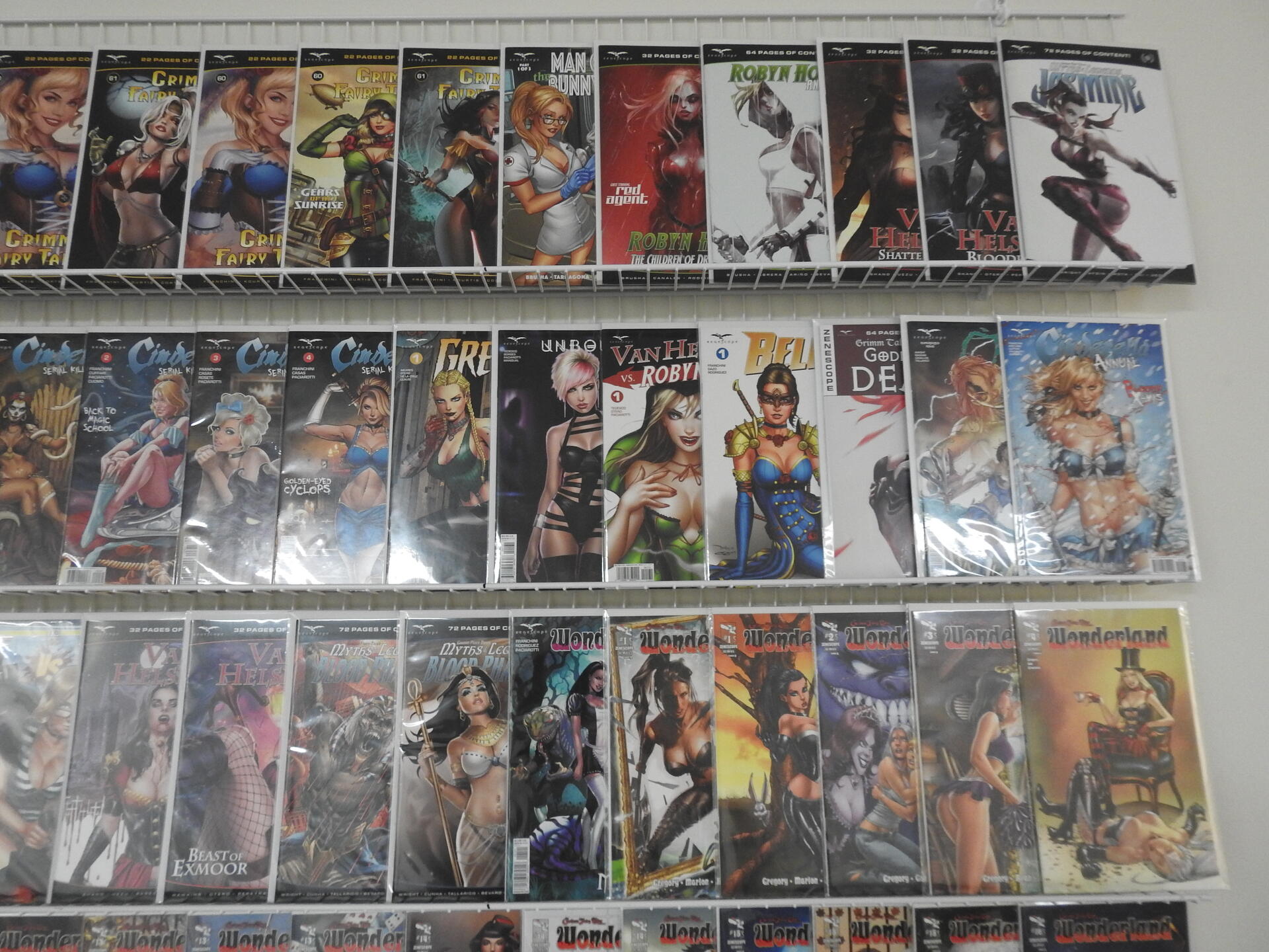 Huge Lot 150+ Zenescope Comics W/ Grimm Fairy Tales, Wonderland, +More ...