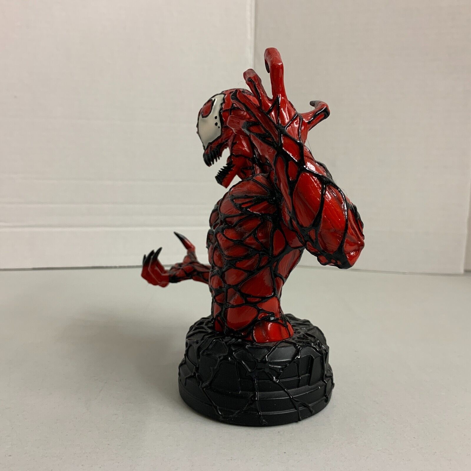 Marvel Gentle Giant Carnage Resin Bust | Comic Collectibles - Figurines ...