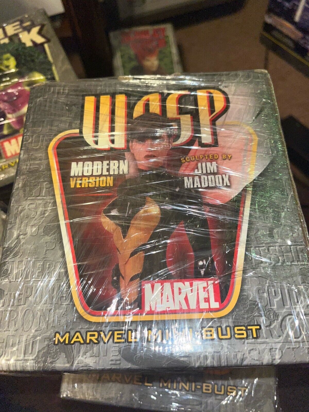 Bowen Designs Wasp (Modern Version) Mini Bust, Limited to 2000 | Comic ...