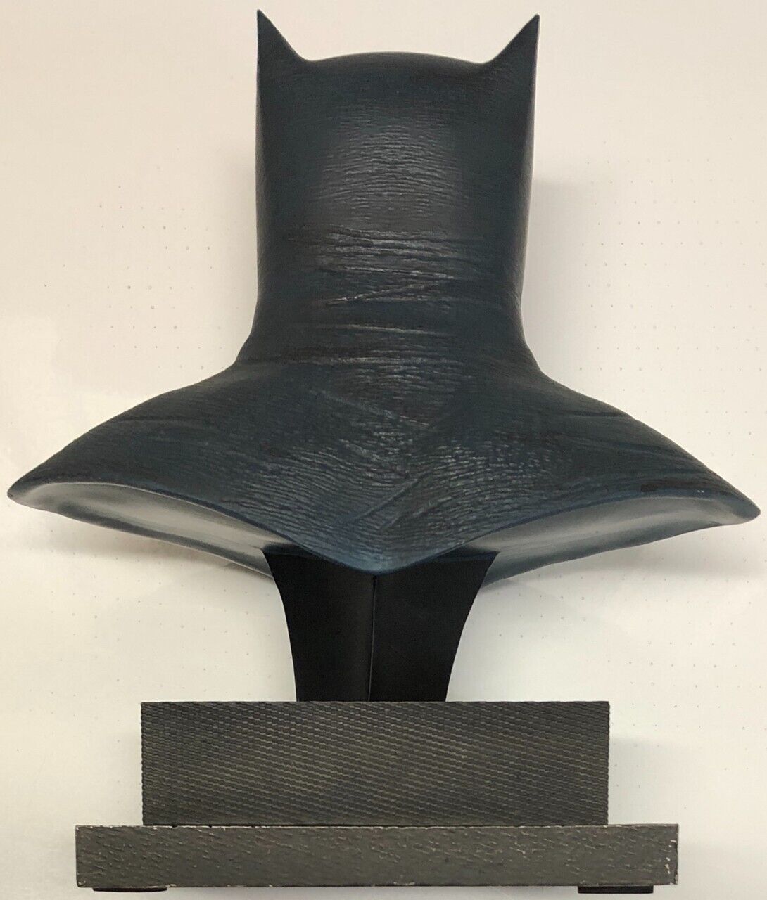 Frank Miller SIGNED Batman The Dark Knight Returns Cowl DC Gallery Bust ...