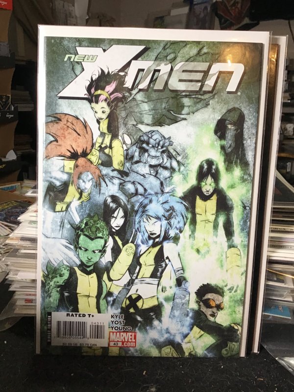 New X-Men #43 (2007) | Comic Books - Modern Age, Marvel, Superhero ...