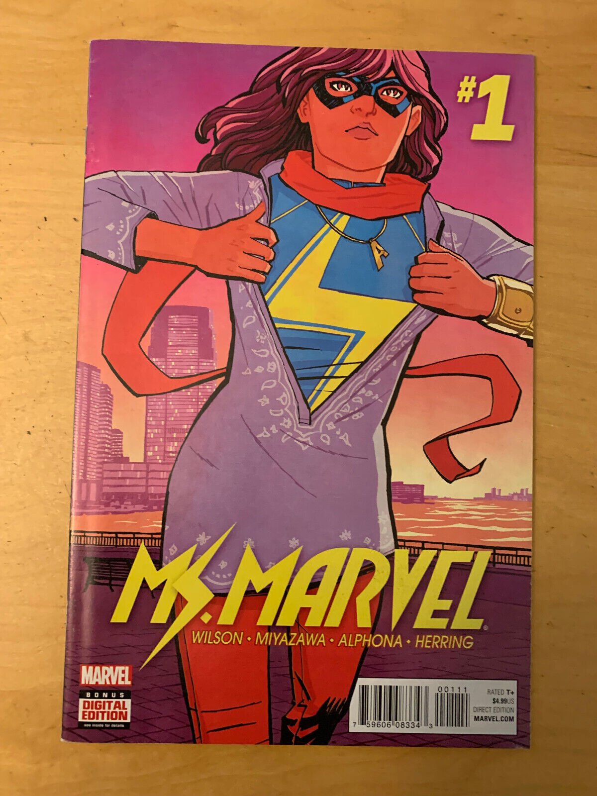 MS Marvel 1, SEE Pics for Grade, 2016 Kamala | Comic Books - Modern Age ...
