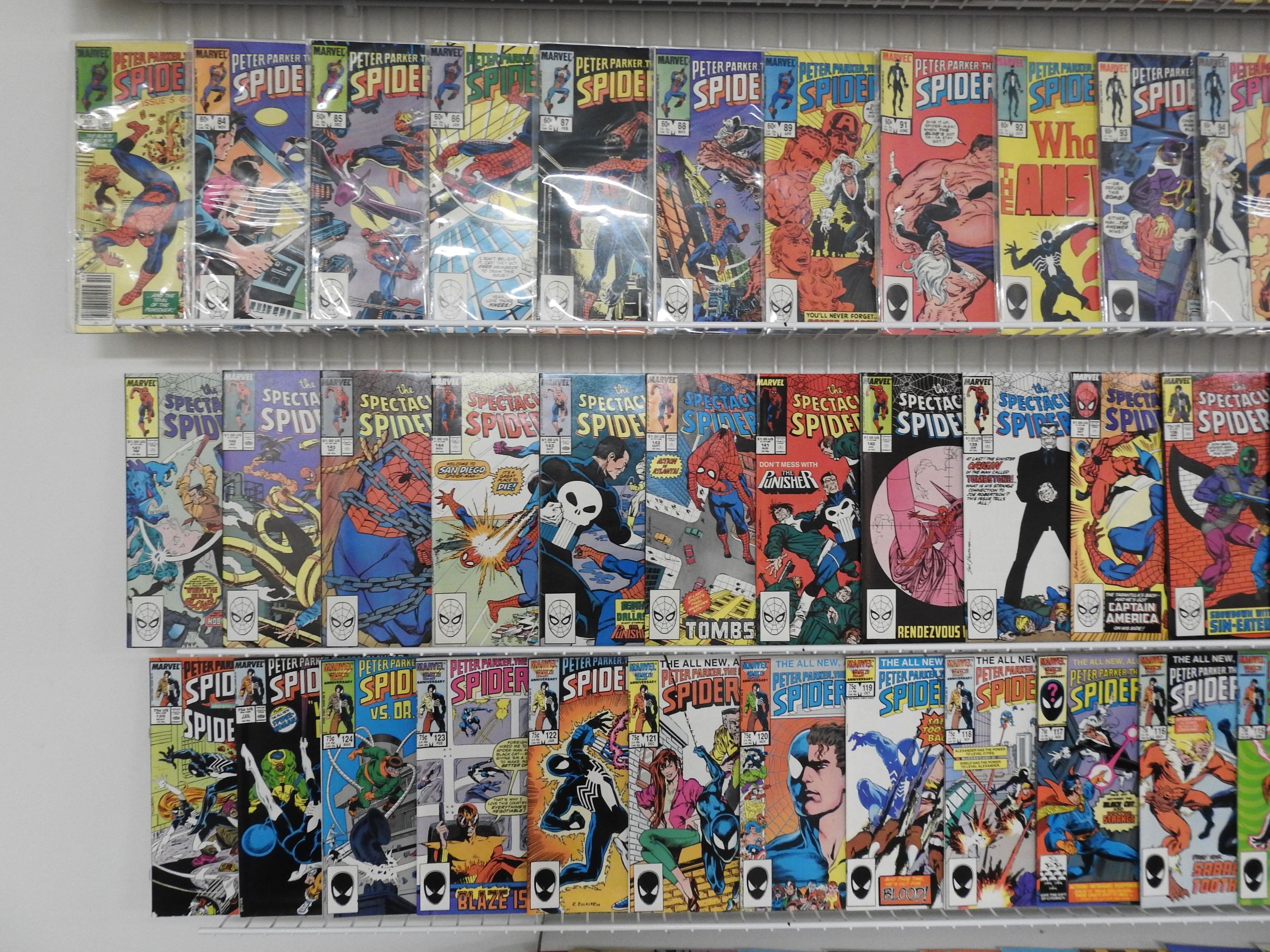 Huge Lot 200+ Comics W/ Spec. Spider-Man, Amazing Spider-Man, +More Avg ...