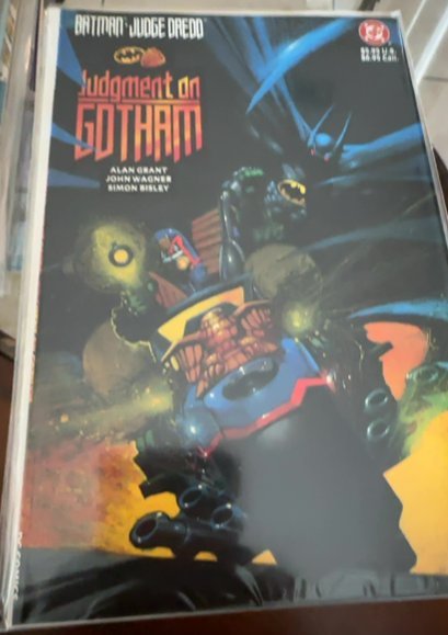 Batman/Judge Dredd: Judgment on Gotham (1992) Judge Dredd | Comic Books ...