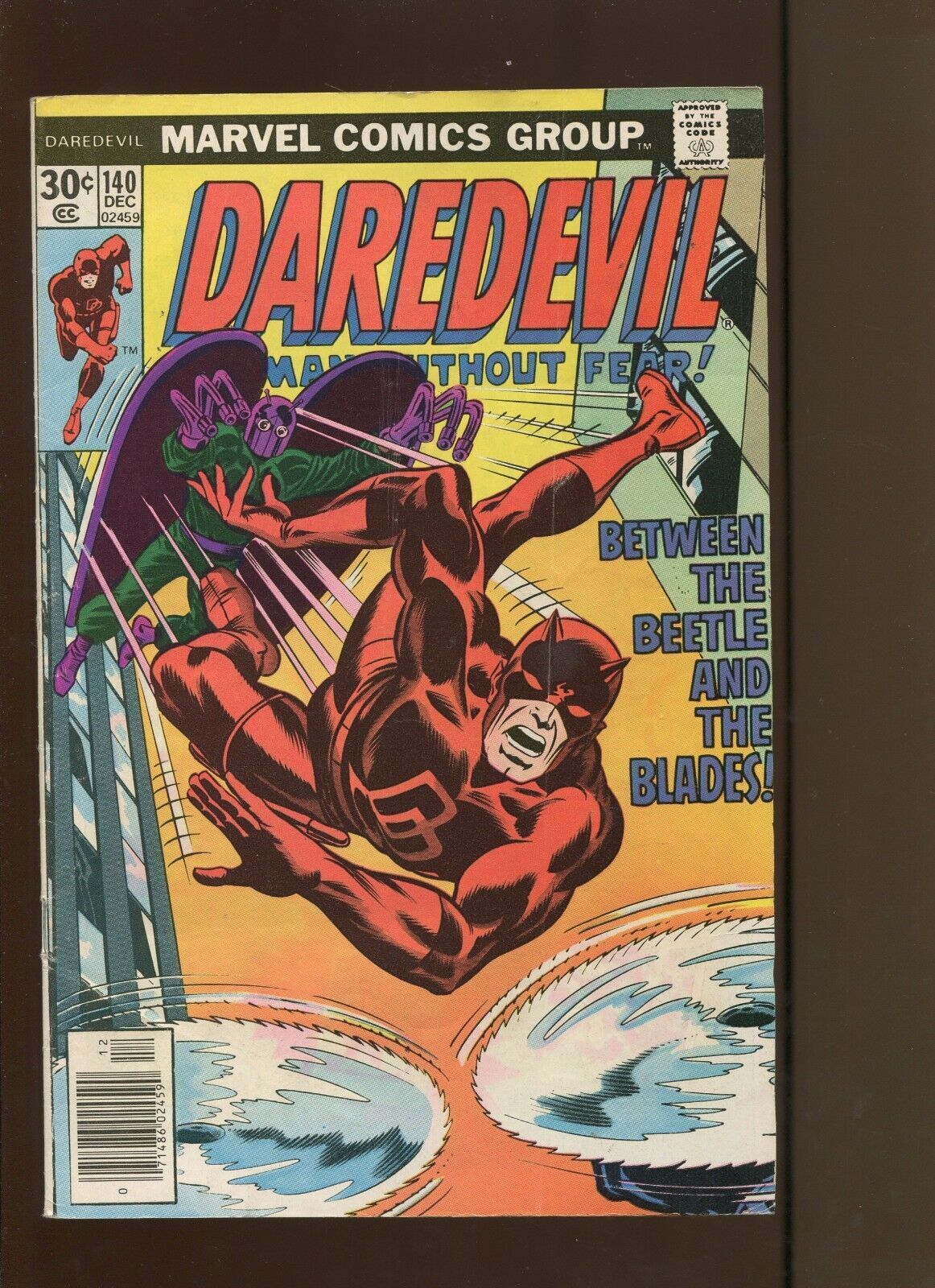 Daredevil #140 (6.0) 1976/ Between The Beetle and The Blades | Comic ...