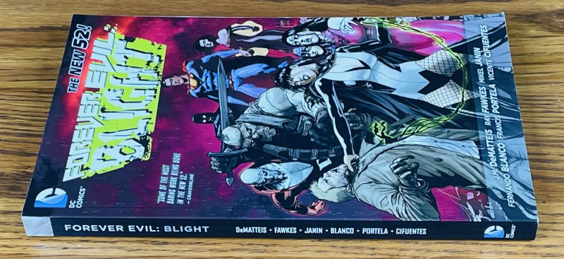 FOREVER EVIL BLIGHT TPB BOOK 2014 FIRST PRINTING DC Comics Constantine Zatanna | Graphic Novels ...
