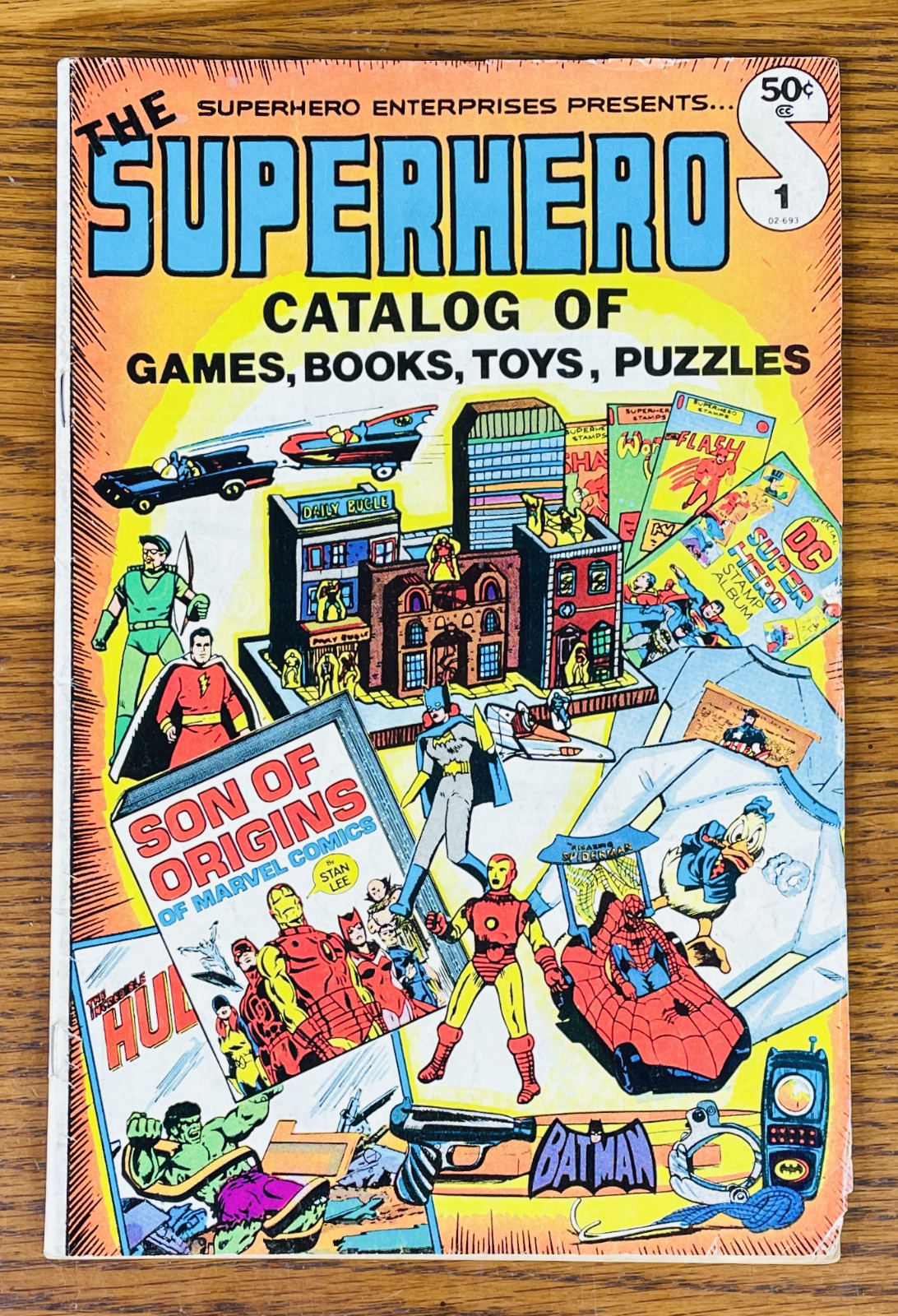 THE SUPERHERO MERCHANDISE CATALOG 1976 Marvel DC Comics Catalog Iron ...