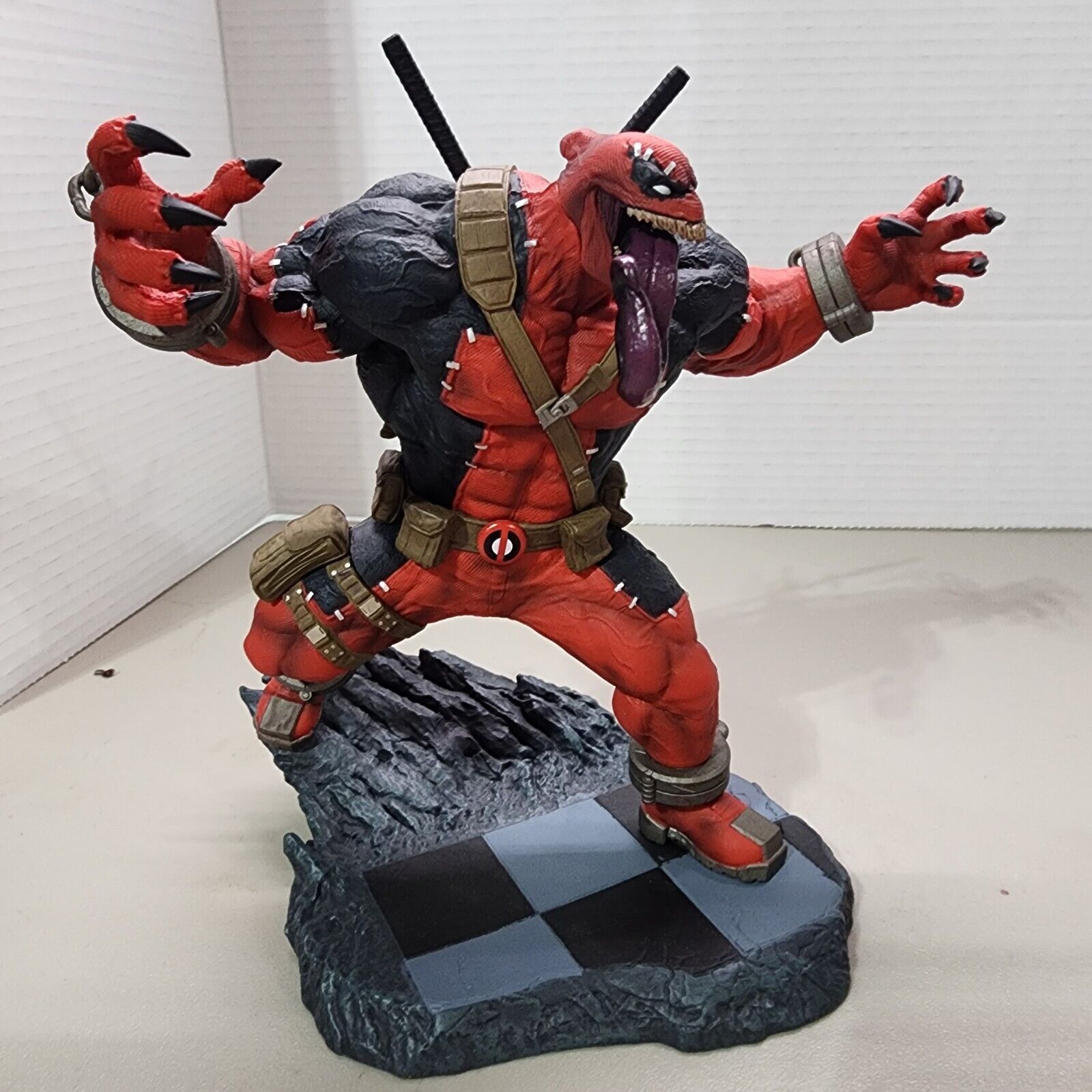 PCS Collectibles Marvel Contest of Champions Venompool 1/10 Scale ...