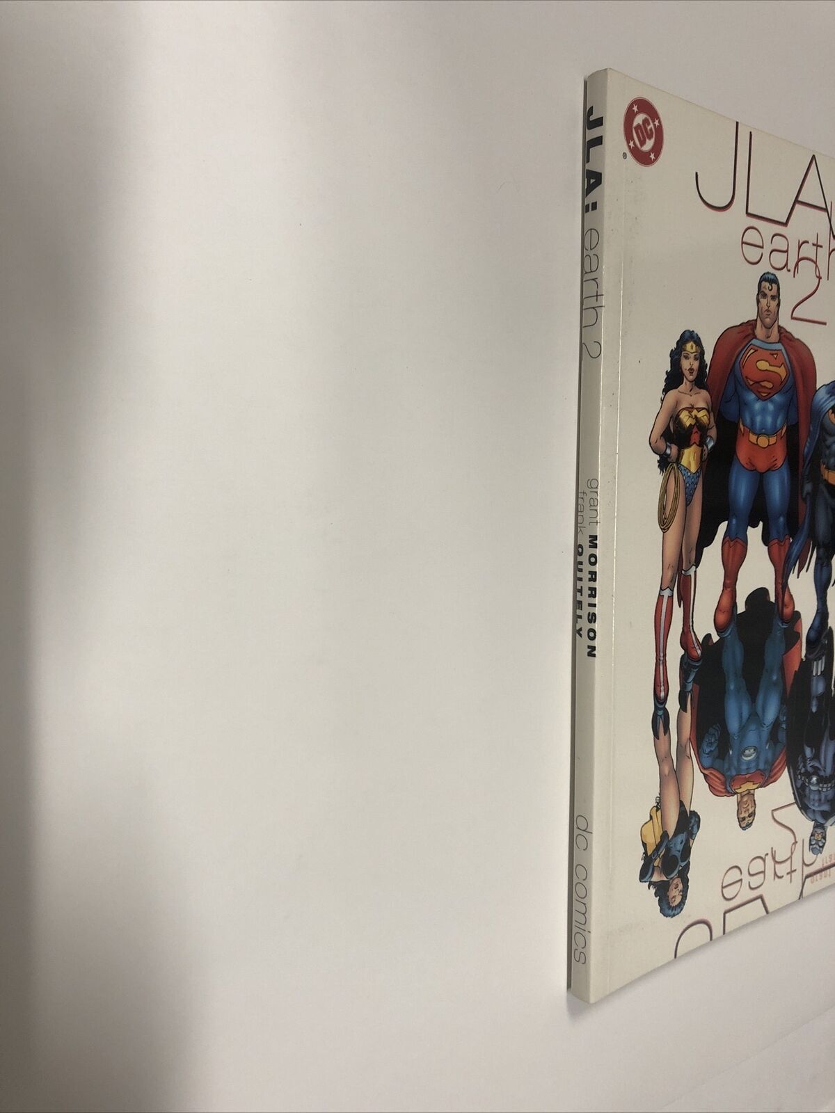 JLA Earth 2 (2000) TPB Dc Comics Grant Morrison•Frank Quitely | Comic ...