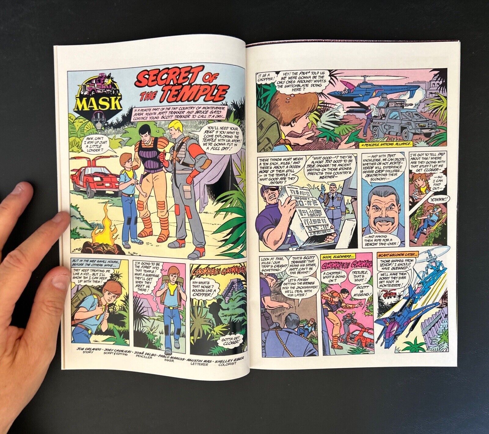 LEGENDS COMIC LOT (2) Comics #1 KEY COMIC & #2 UNREAD 1st App Amanda ...