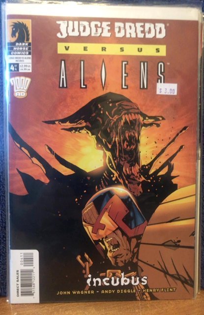 Judge Dredd versus Aliens: Incubus #4 (2003) | Comic Books - Modern Age ...