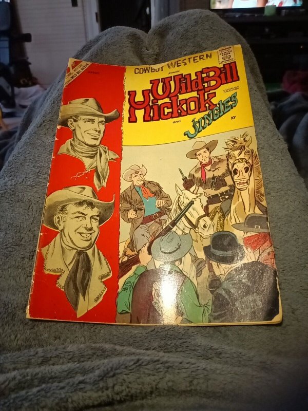 Cowboy Western presents Wild Bill Hickok And Jingles #66 Charlton ...