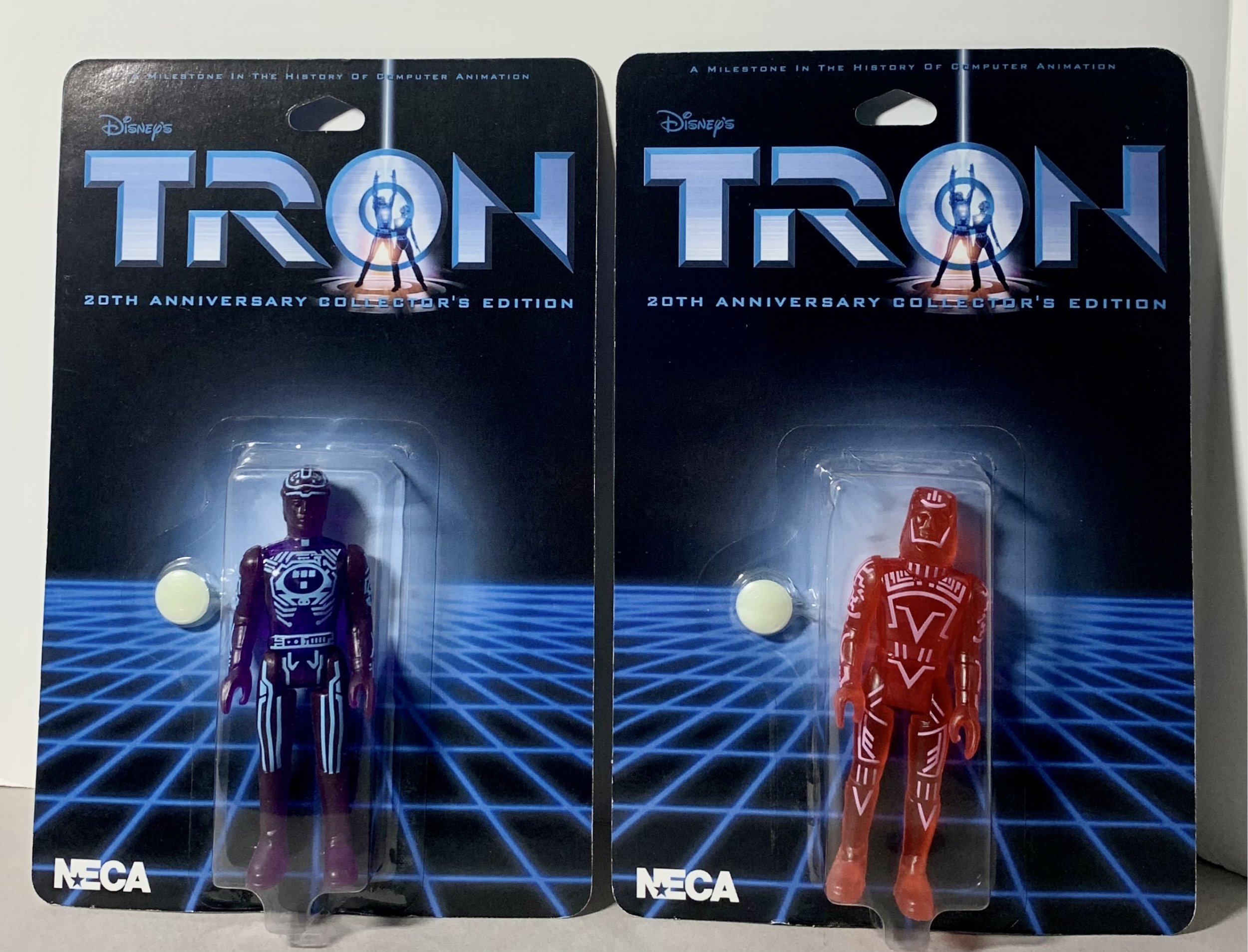 TRON 20th Anniversary Remake Figures 2002 NECA | Comic Collectibles ...