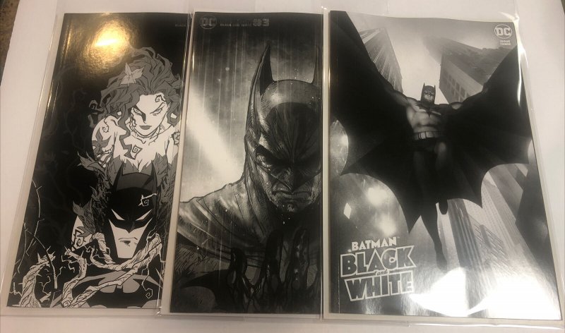 Batman Black and White (2021) # 3 (NM) 1st app MAPS Mia Mizoguchi as ...