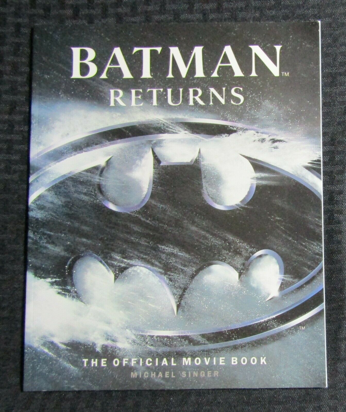 1992 BATMAN RETURNS Official Movie Book FN+ 6.5 Bantam | Comic Books ...