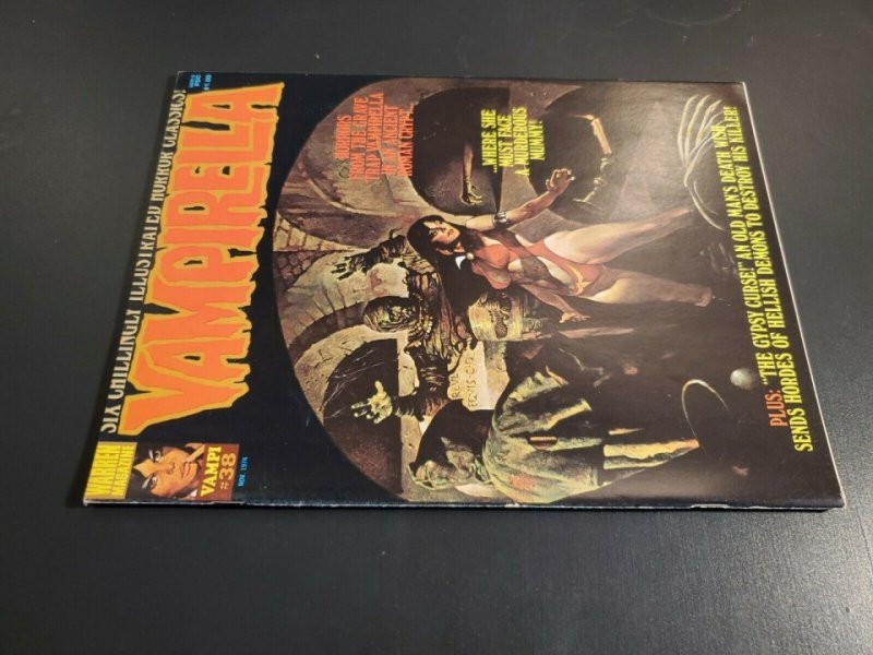 VAMPIRELLA #38 (1974) VF+ (8.5) Warren Horror Magazine 2nd Cleopatra ...