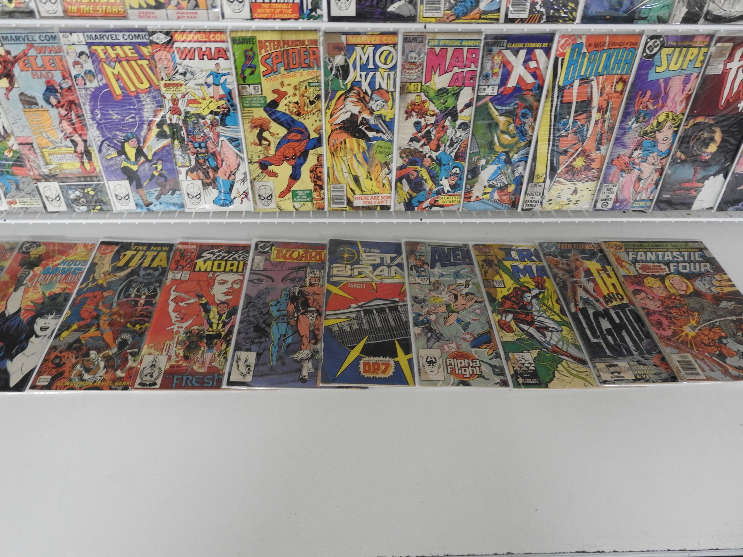 Huge Lot of 120+ Low Grade Comics W/ X-Men, Batman, Spider-Man, +More ...