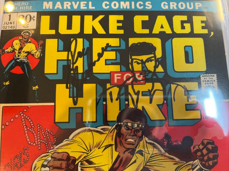 Hero For Hire (1972) # 1 (CGC 7.5 SS OWWP) Signed Sketch (Luke Cage ...