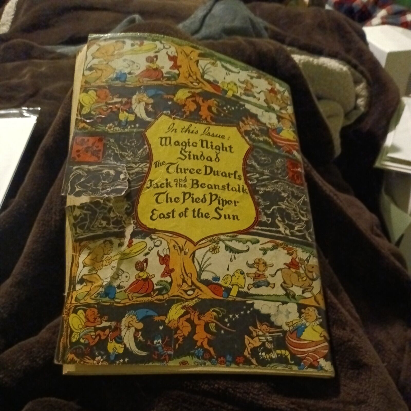 Fairy Tale Parade #8 1943 WALT KELLY Art! World War II Era golden age ...