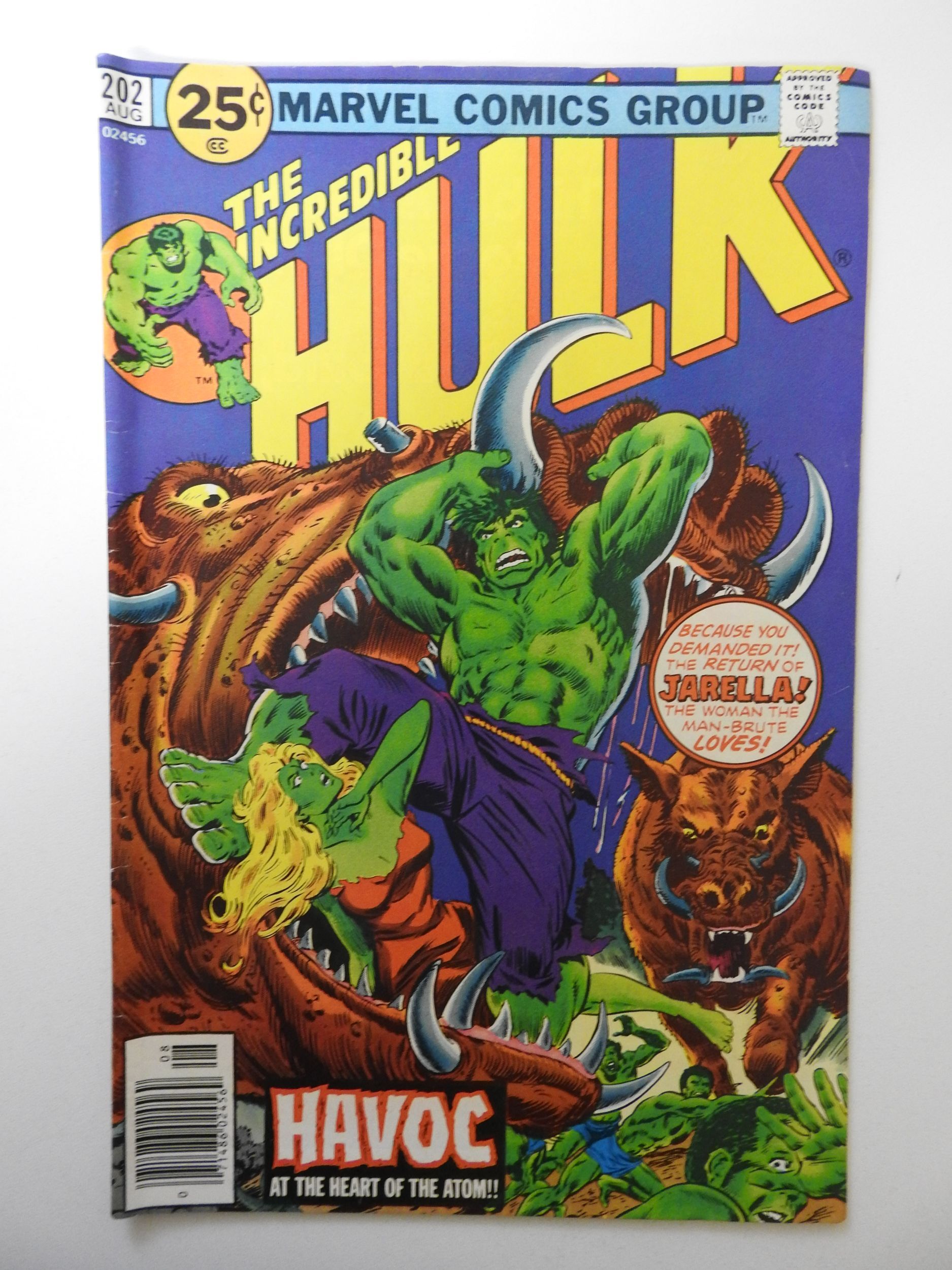 The Incredible Hulk #202 (1976) FN- Condition! | Comic Books - Bronze ...