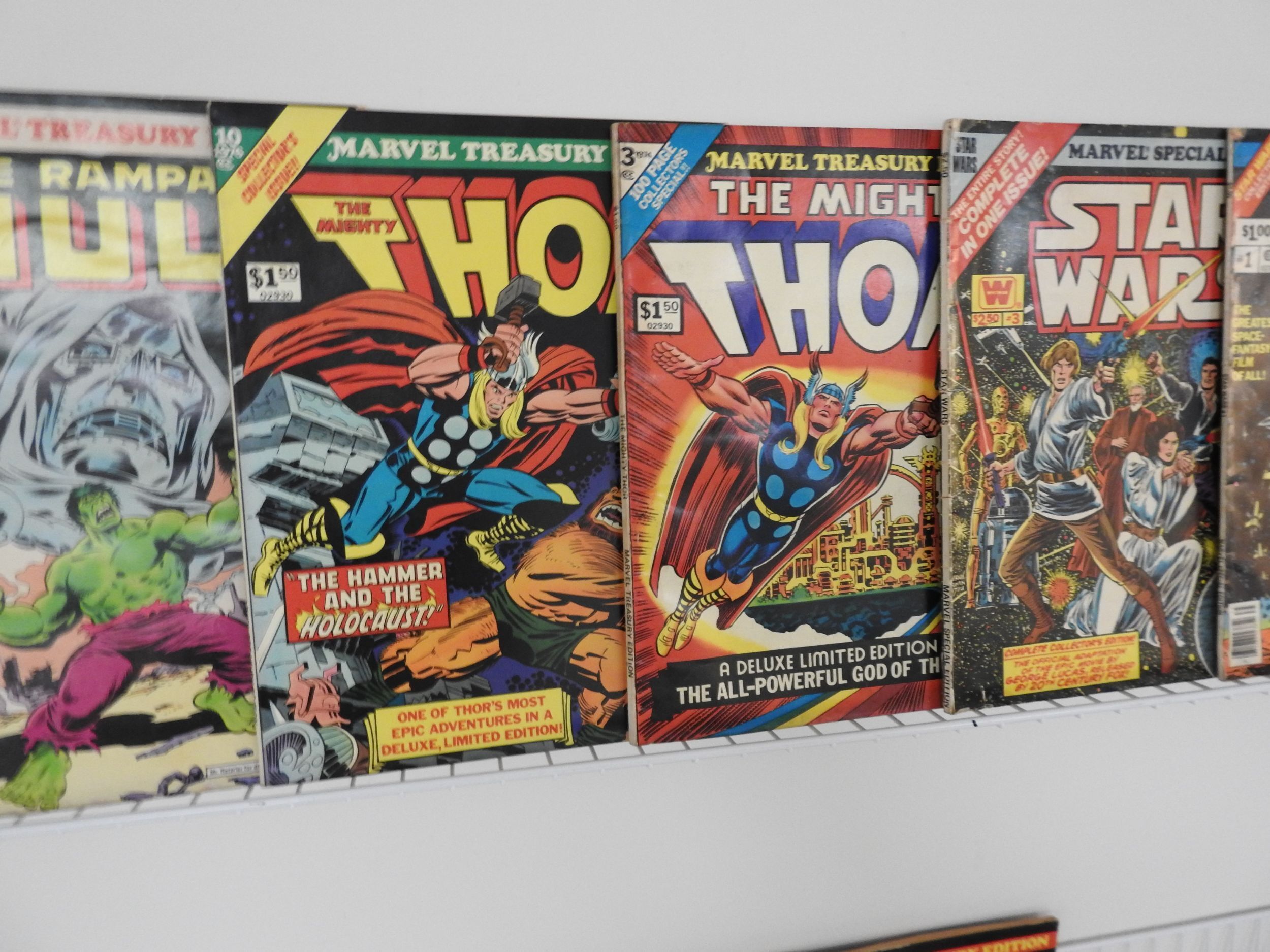 Huge Lot 32 Vintage Treasury Sized Comics!! Avg VG/Fine Condition ...