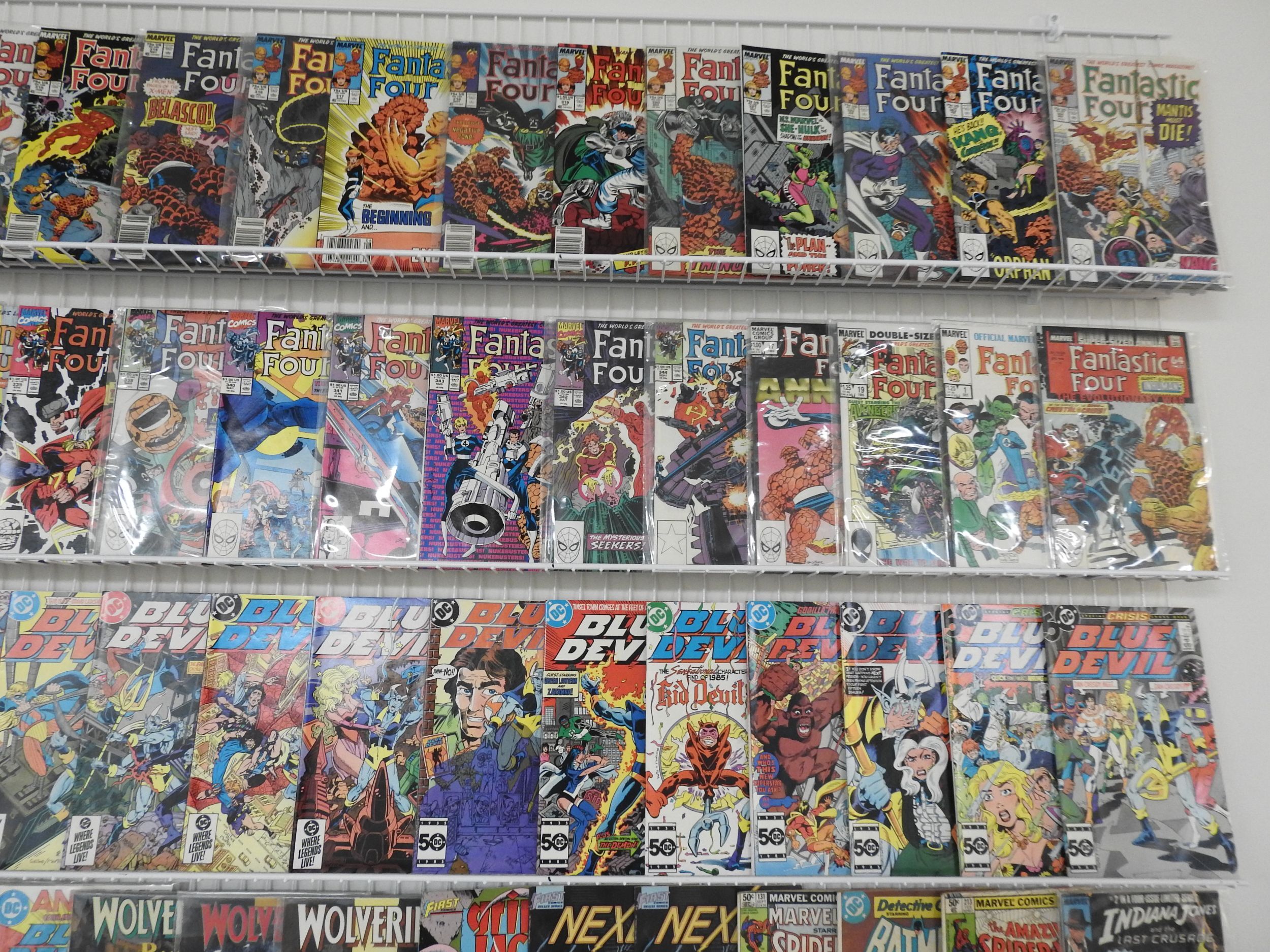 Huge Lot 180+ Comics W/ Fantastic Four, Blue Devil, Wolverine, +More ...
