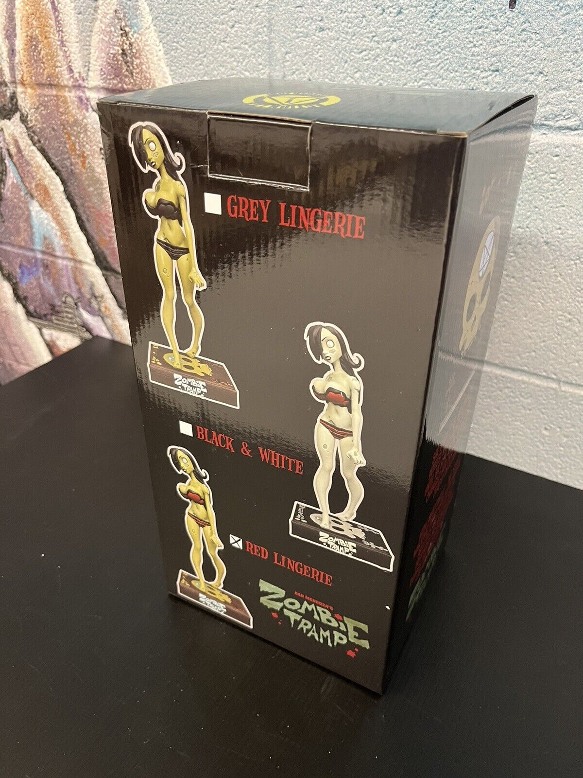 Zombie Tramp Statue RED Bikini Numbered #155 / 1000 NO Damage Mint BOX ...