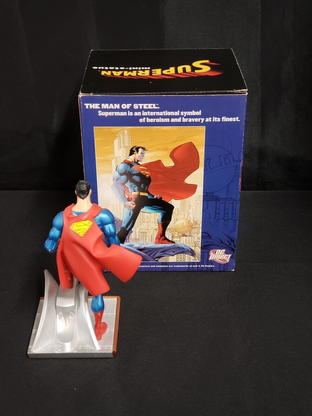 Superman Mini Statue DC Direct DC Jim Lee Hush | Comic Collectibles ...