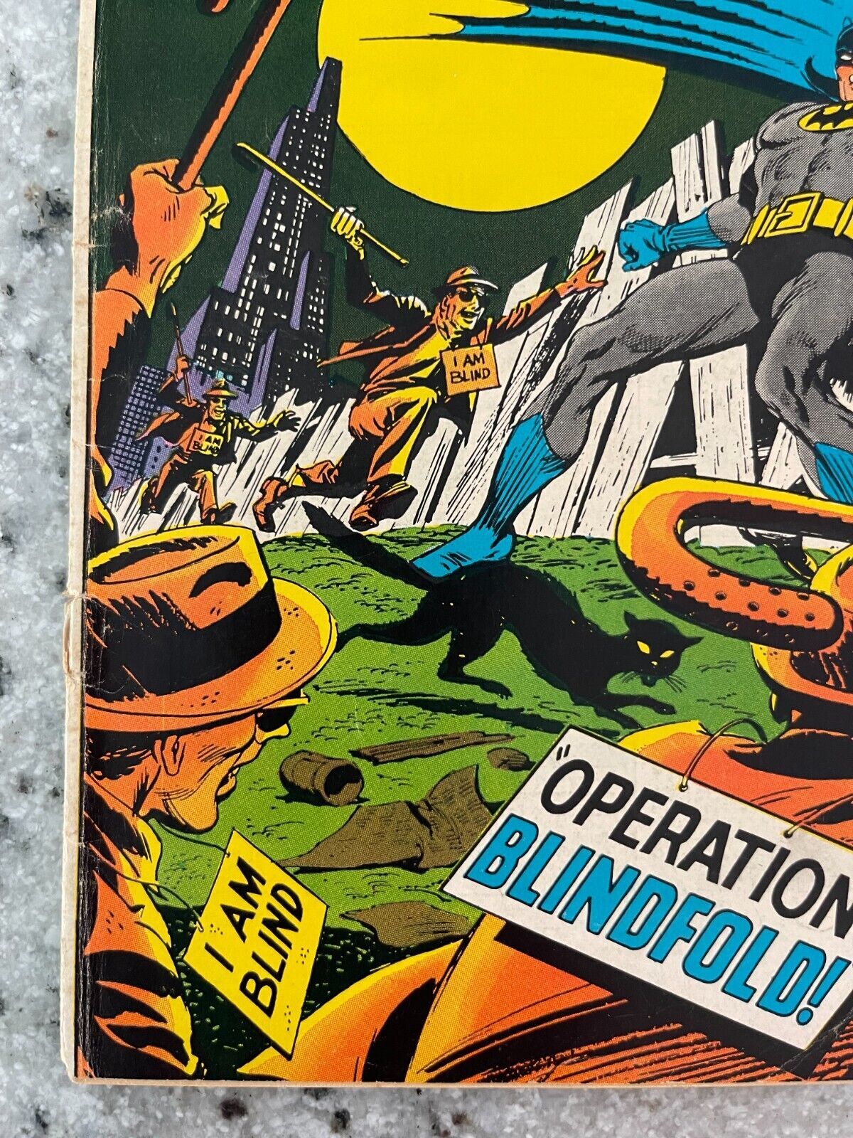 Batman # 204 VG/FN DC Comic Book Robin Joker Catwoman Gotham Ivy ...