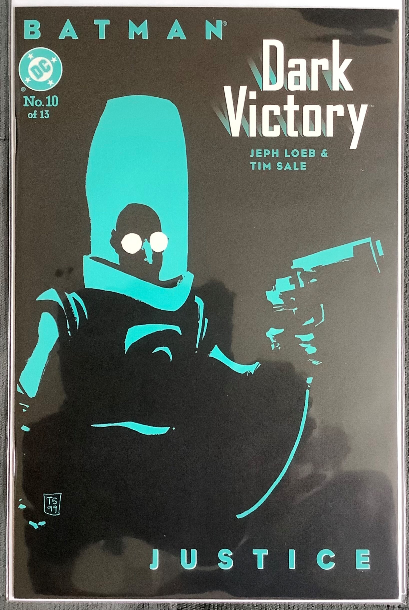Batman: Dark Victory #10 (2000, DC) Mr. Freeze Cover. NM/MT | Comic ...