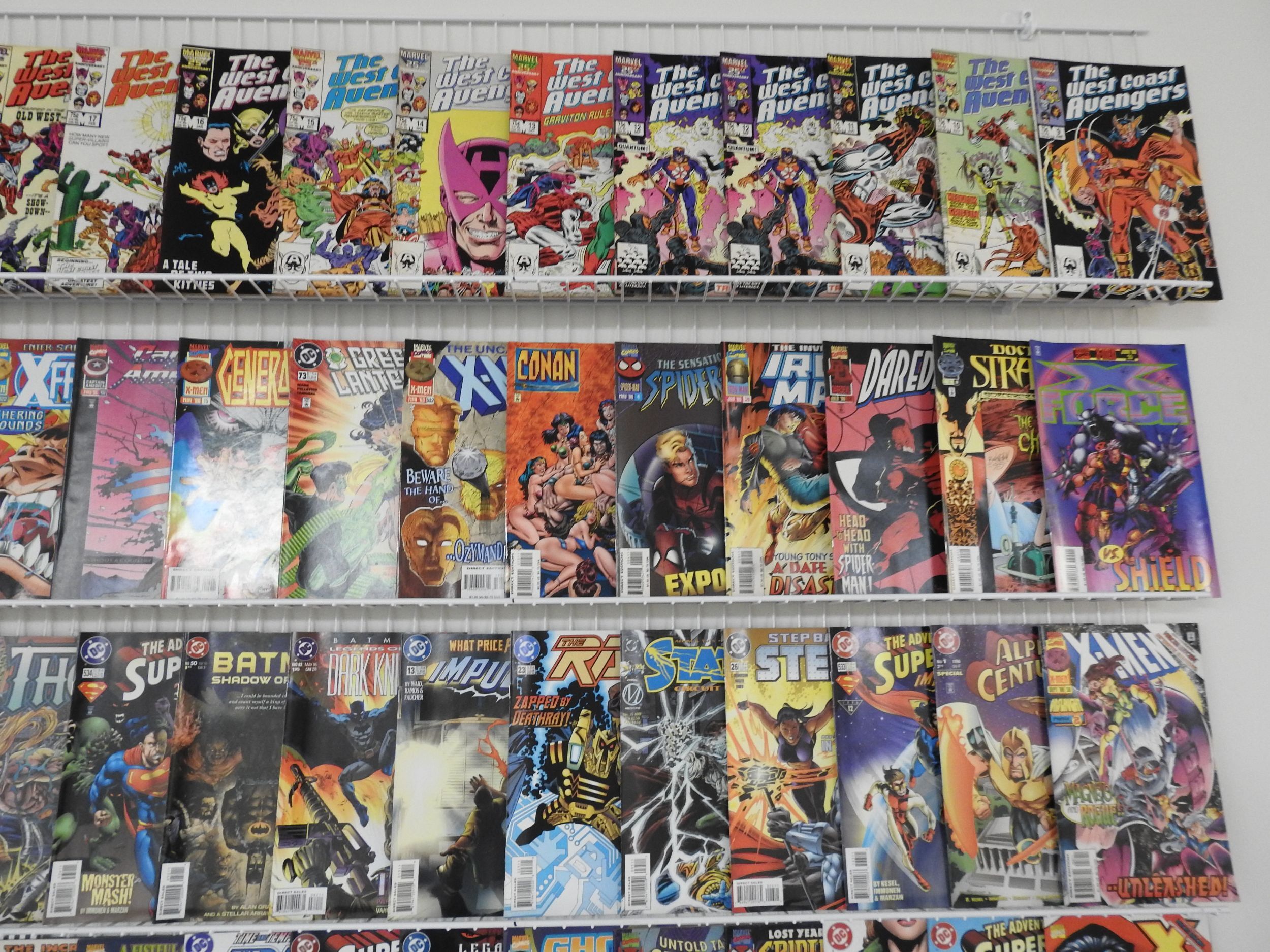 Huge Lot 210+ Comics W/ Avengers, Spider-Man, X-Men, Wolvie+ Avg Fine ...