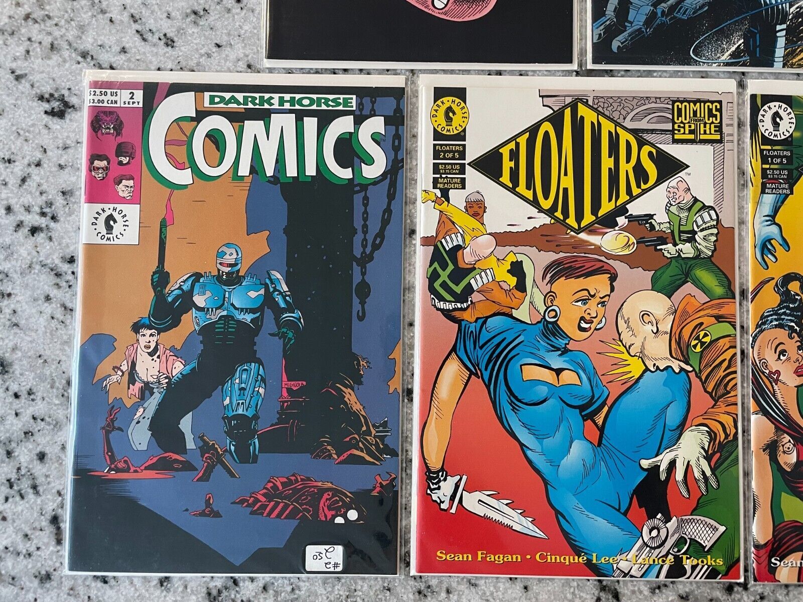 5 Comics Floaters # 1 2 + Dark Horse Comics # 2 3 + Nina's ItemClassic ...