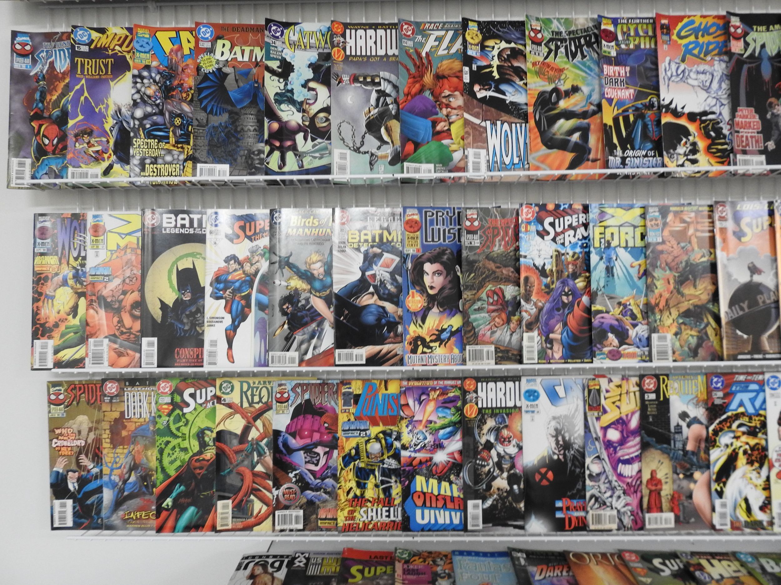 Huge Lot 210+ Comics W/ Avengers, Spider-Man, X-Men, Wolvie+ Avg Fine ...