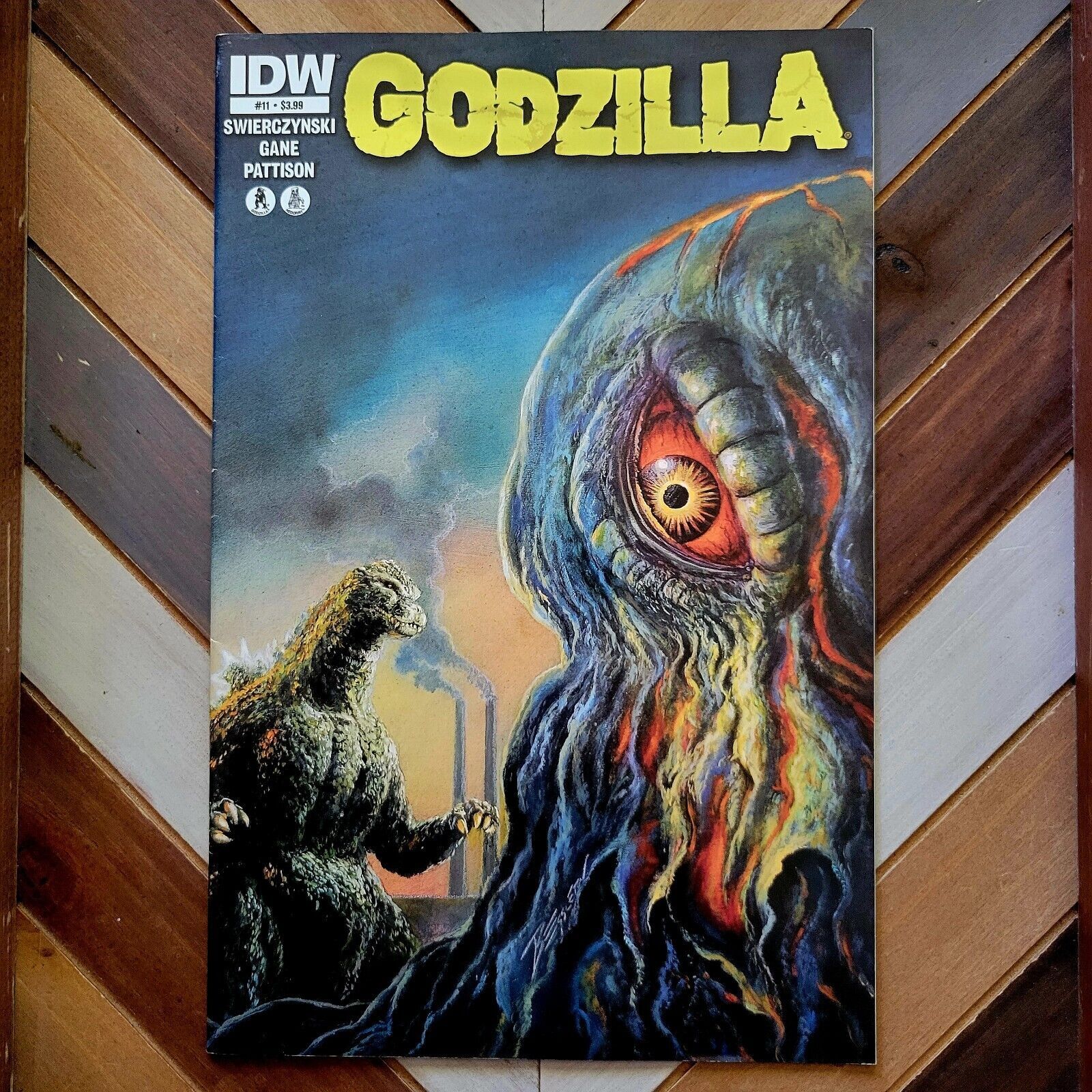GODZILLA #11 (IDW Comics 2013) BOB EGGLETON Cover Art / Scarce / Sci-Fi ...