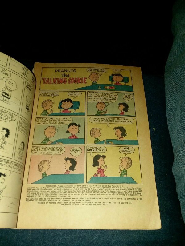 PEANUTS #10 Dell comics 1961 silver age charlie brown and snoopy Cover ...