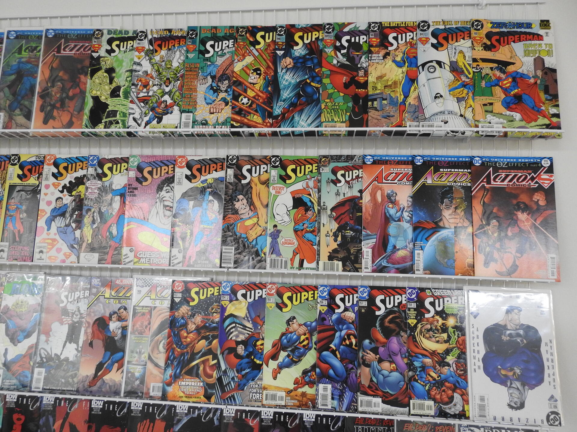 Huge Lot of 180+ Comics W/ Superman, TMNT, Transformers +More! Avg VF ...