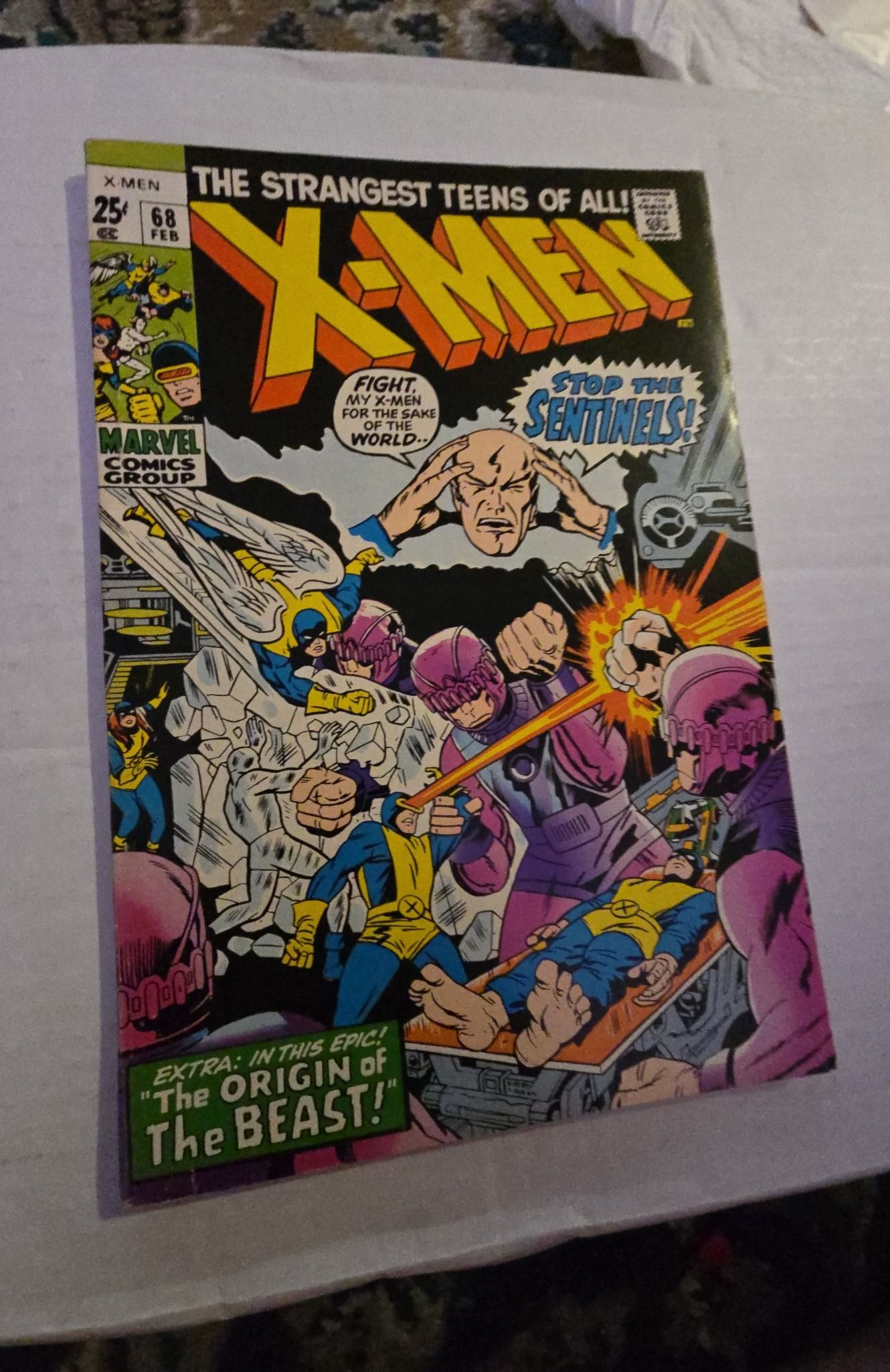 The X-Men #68 (1971) among us stalks the sentinels/origin od the beast ...