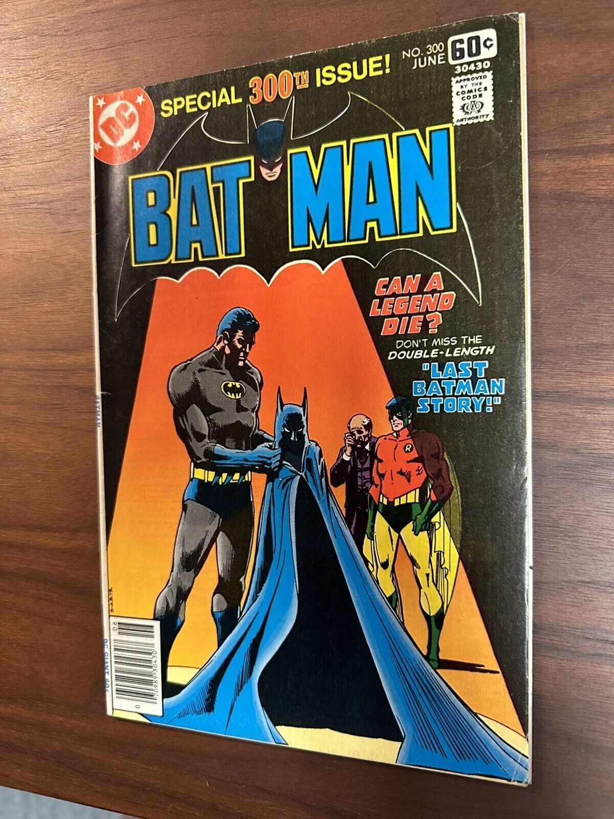 Batman #300 FN- “The Last Batman Story?” Giant Sized 300th Anniversary ...