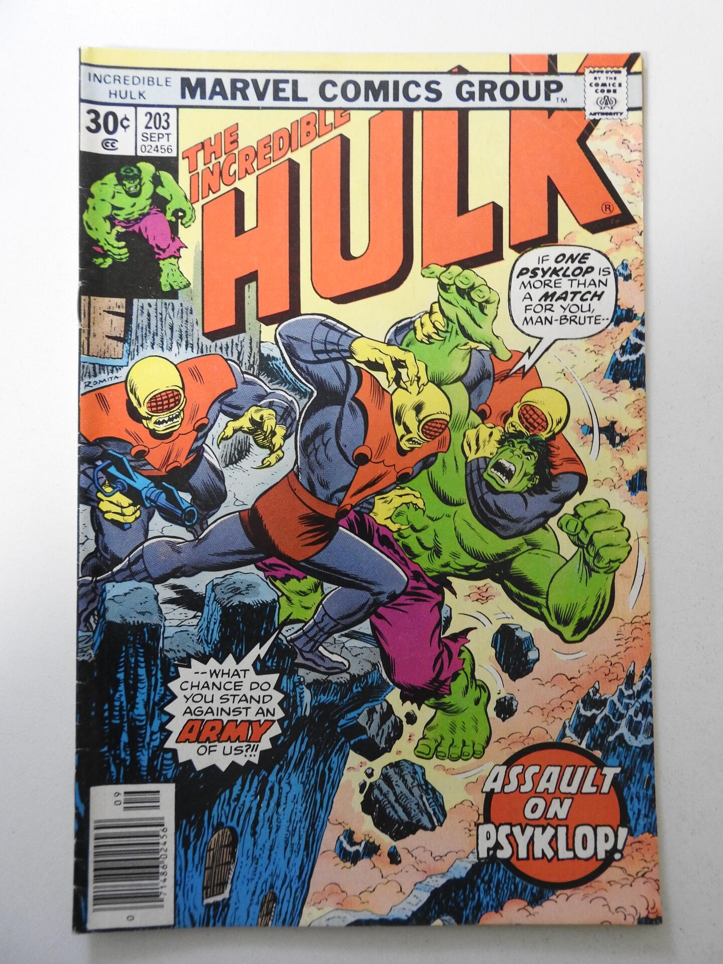 The Incredible Hulk #203 (1976) VG+ Condition | Comic Books - Bronze ...
