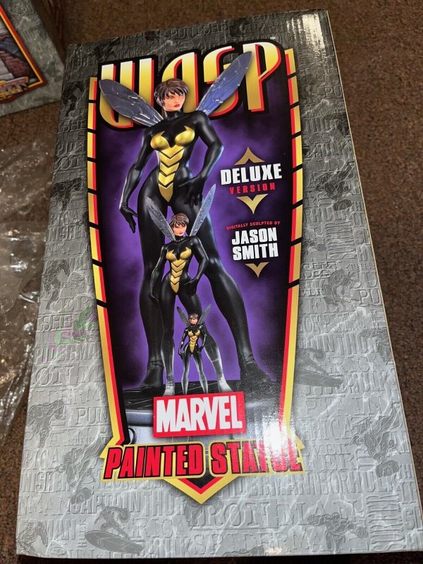 Bowen Designs, Modern Deluxe Wasp, Full Size Statue Limited to 767 ...