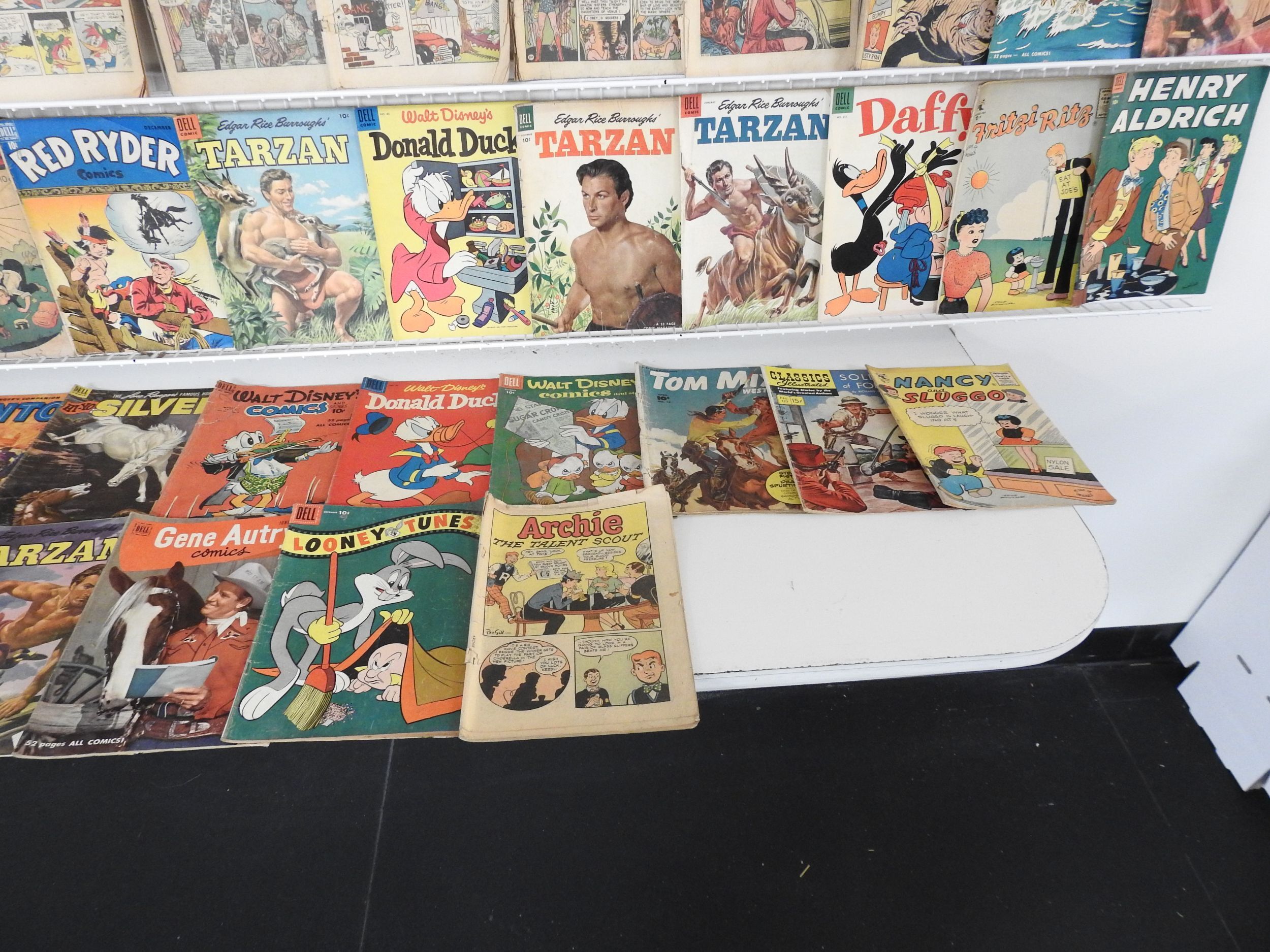Huge Lot 88 Silver/Golden Age Low Grade W/ Tarzan, Lone Ranger, +More ...